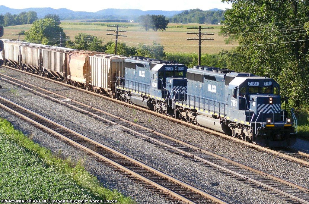 HLCX 7181 leads CSX Q310 eastbound